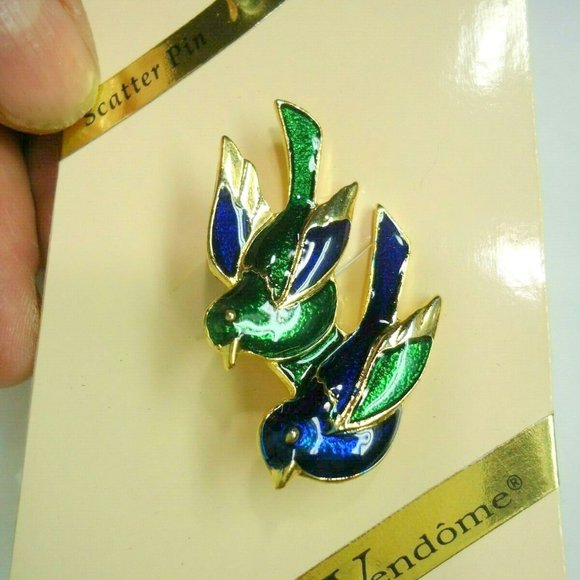 Vendome | Jewelry | Vintage Vendome Enamel Bird Dove Animal Brooch Pin ...